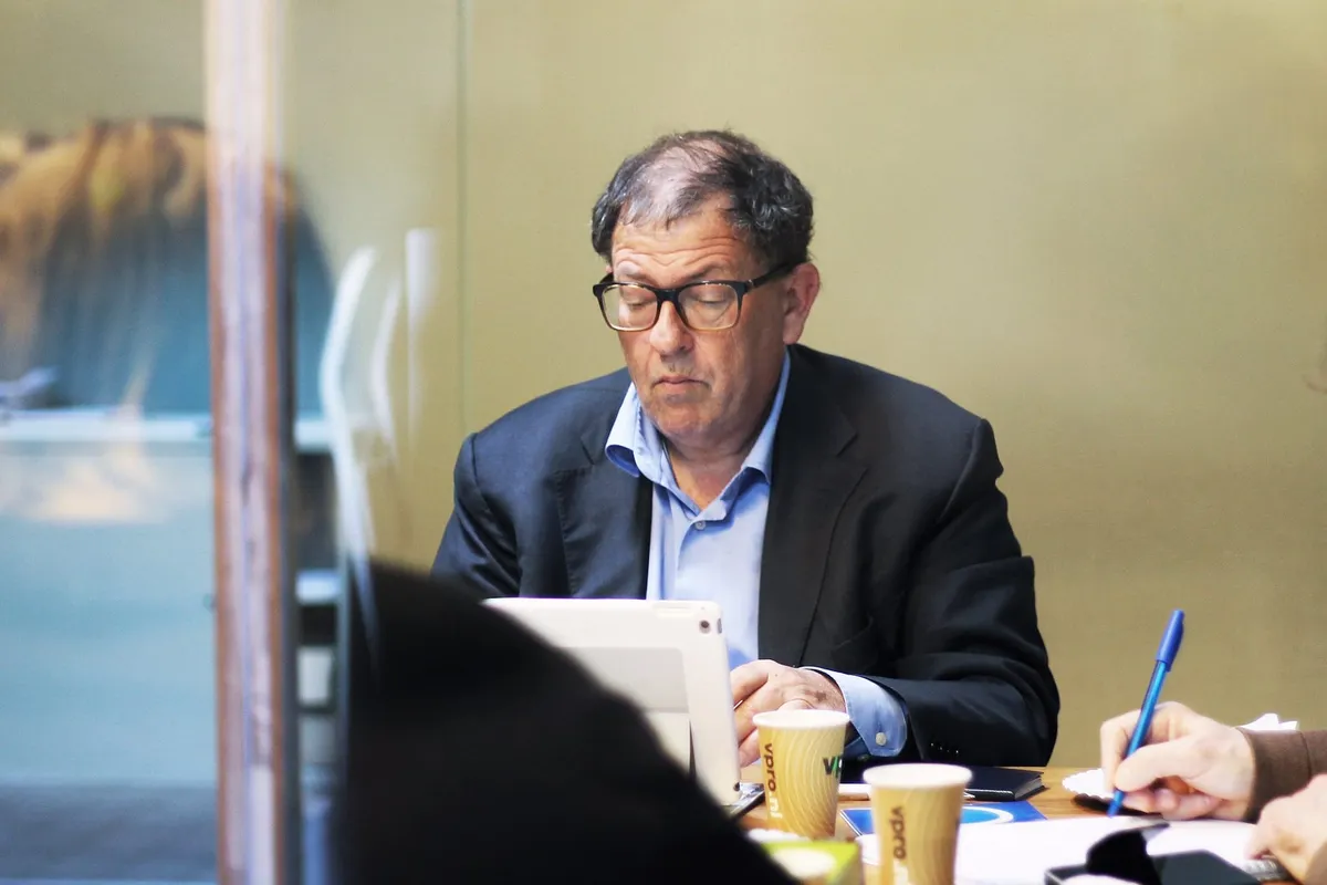 In Memoriam Max van Weezel | Argos - onderzoeksjournalistiek - HUMAN/VPRO
