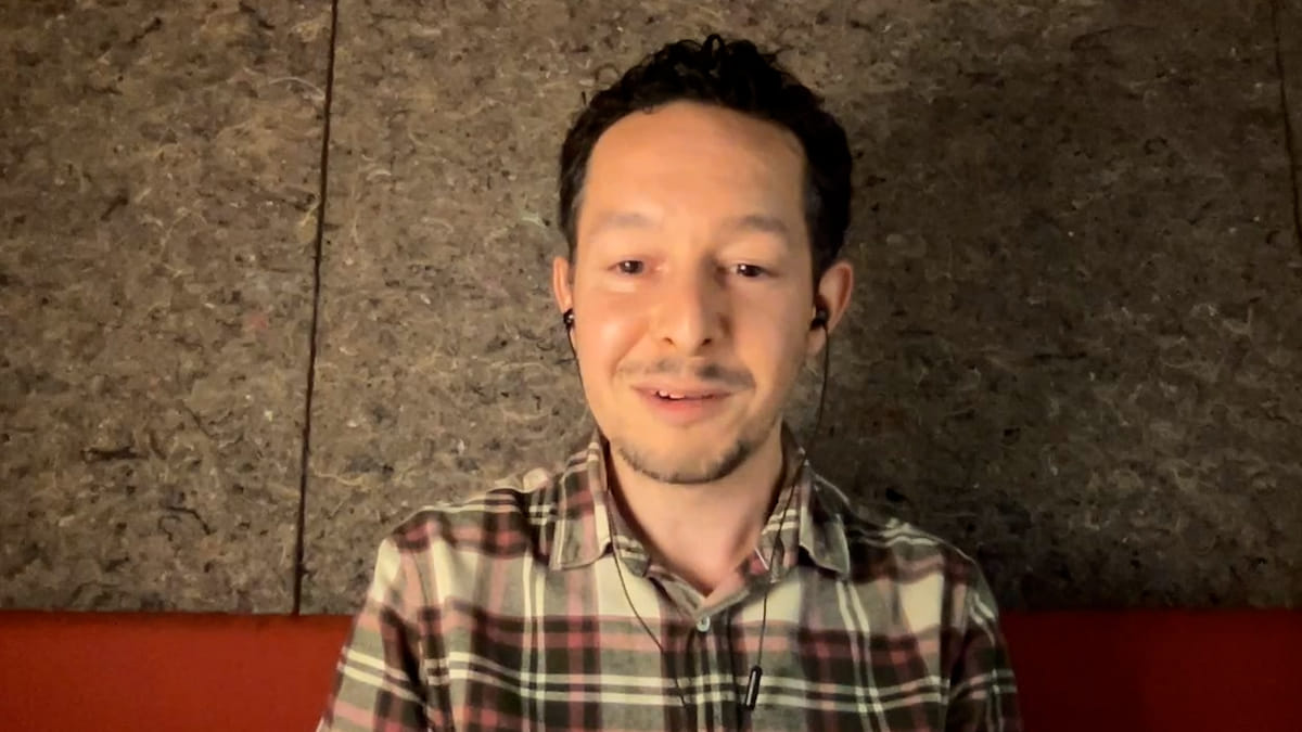 Journalist David Davidson over ontwikkelingen onderzoek Onzichtbare ...